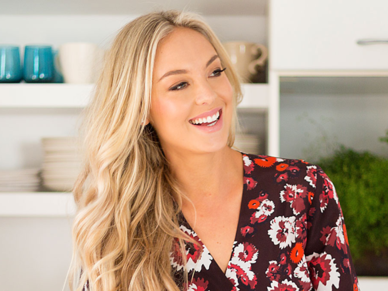 Jessica Sepel's Growing Health Brand Run by Women - Foundr